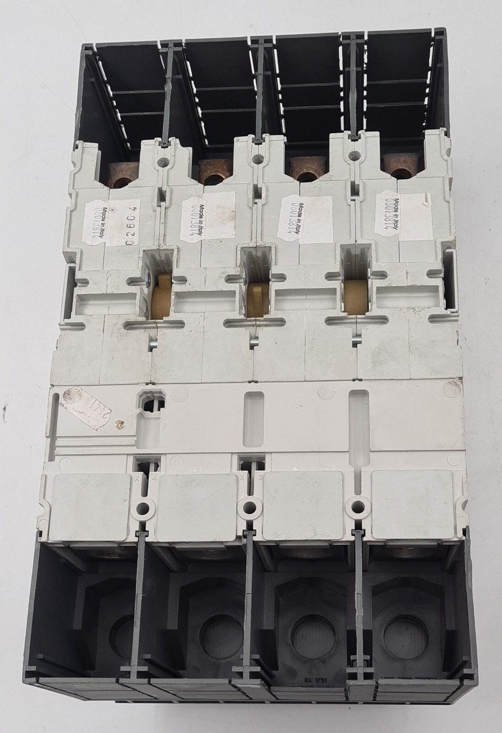 ABB SACE TMAX T5D/PV 630 MAGNETOTHERMAL SWITCH Circuit Breaker BD21147